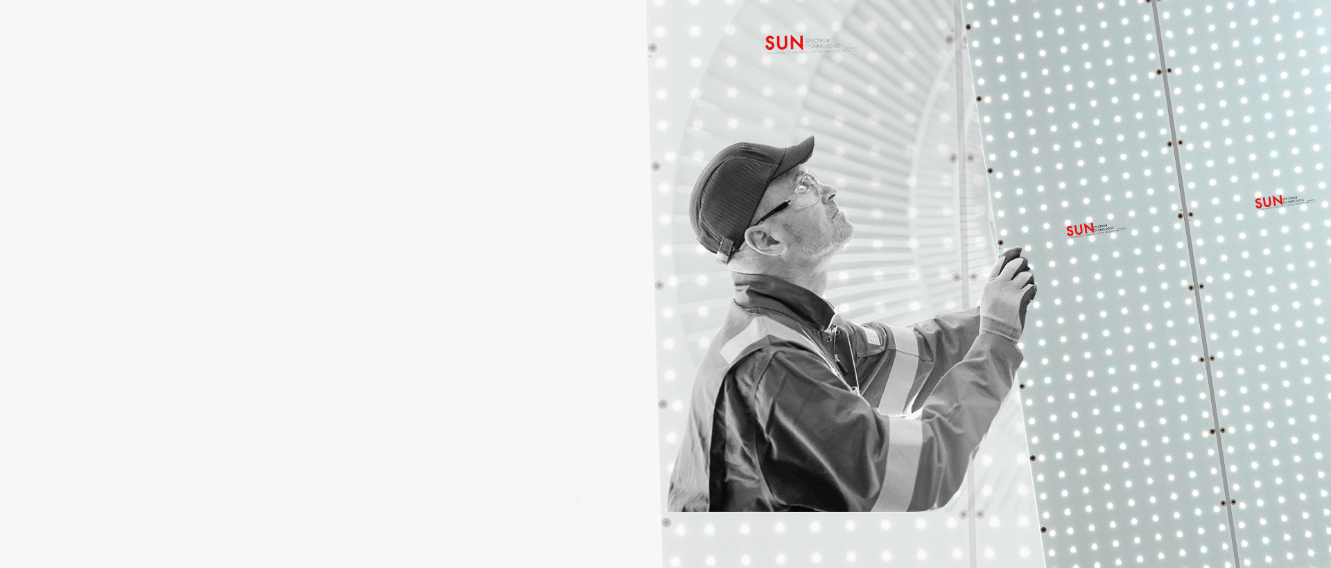 Sun Spectrum sells fully tunable LED Grow lights for Commercial